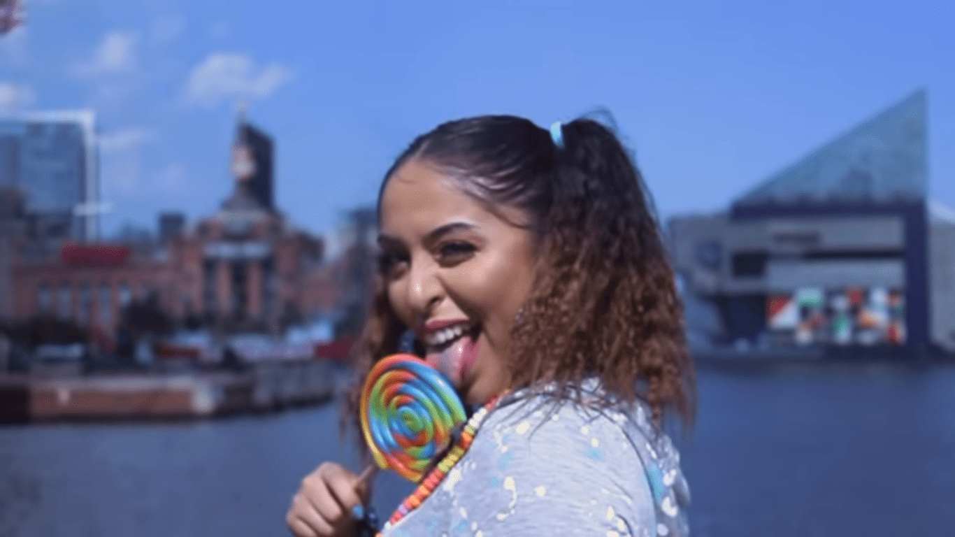 ANИA MVZE - "Ice Cream Papi" (Video) | UndergroundHipHopBlog.com