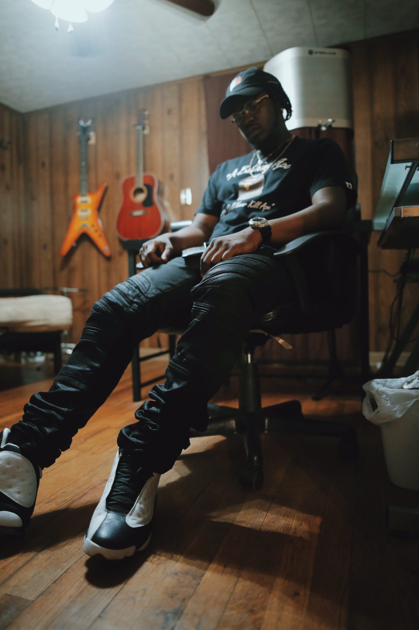 Swish - "Fall For Me" (Video) | UndergroundHipHopBlog.com